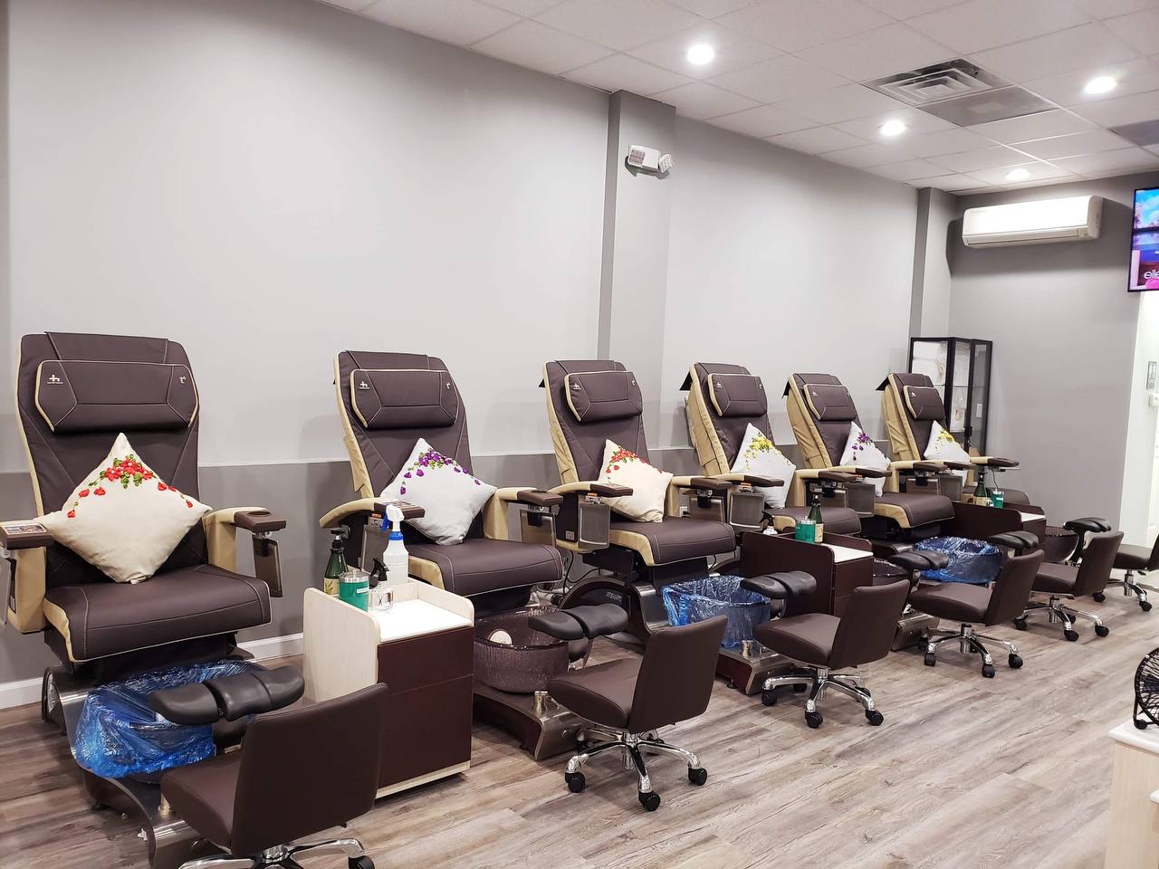 About - Hi-Tech-Nail-Salon